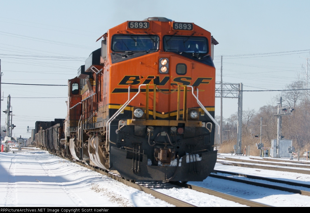 BNSF 5893